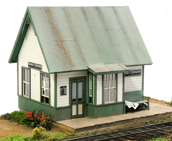 Donkey Corners Depot - O Scale Kit #6108 – Banta Modelworks