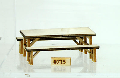 Mess Hall Table and Bench - O scale kit #715 – Banta Modelworks